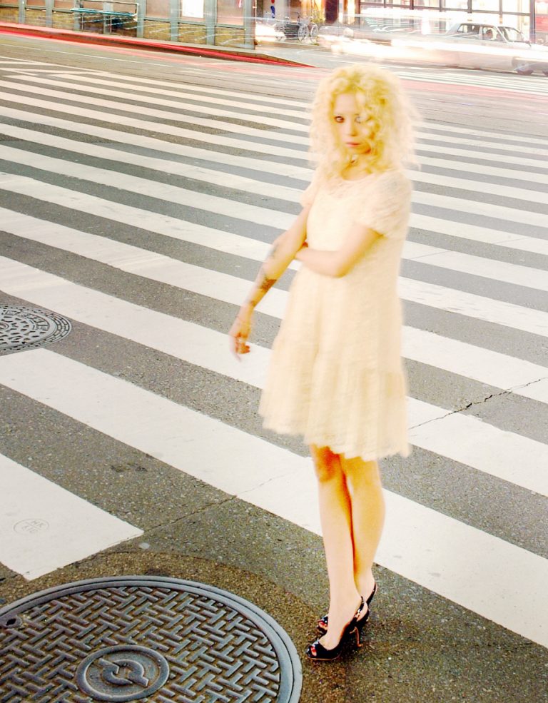 PROPELLER HAIR - 似合うヘアデザインは美しい髪から